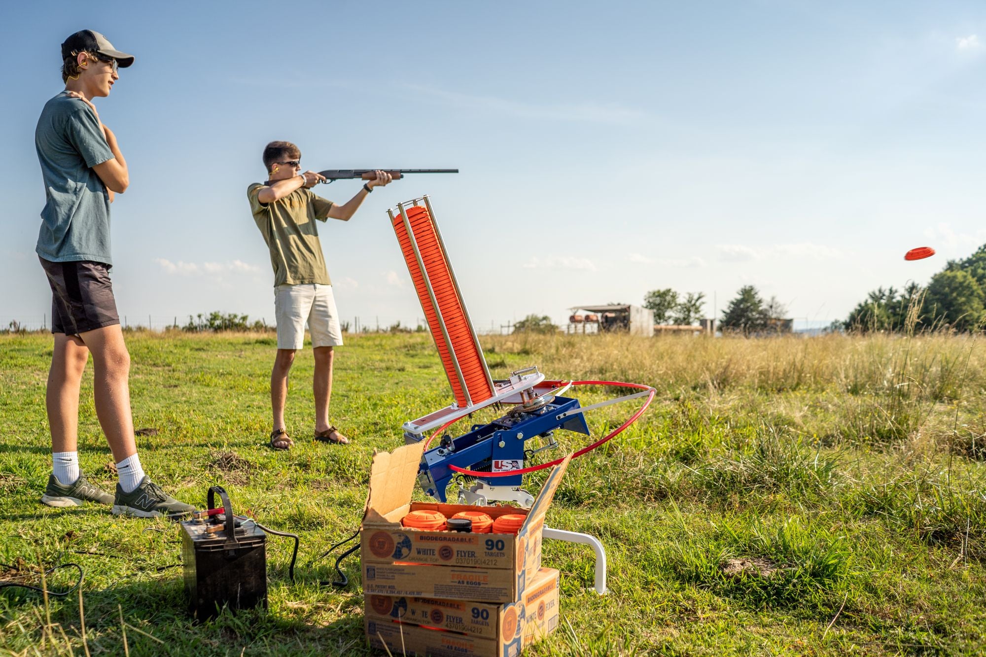 USA Clay Trap w/ Wireless Remote and Wobbler Kit | Do All Outdoors